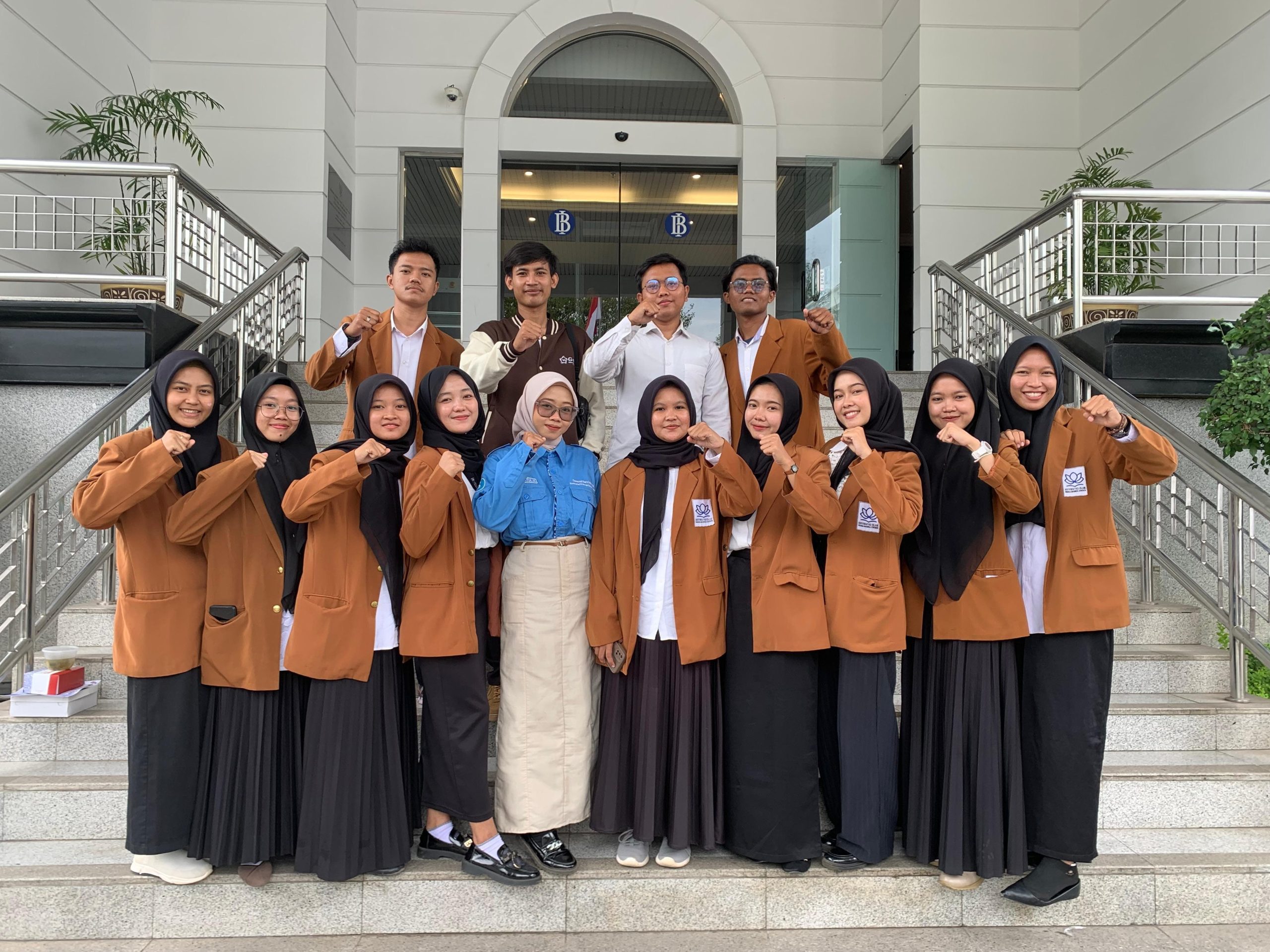 Aktivis PMII Universitas Islam Bunga Bangsa Cirebon Raih Beasiswa ...